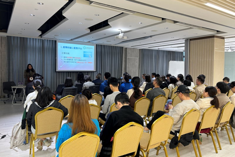 CIE and FDCT jointly held Briefing Sessions on the Start-up Funding ...